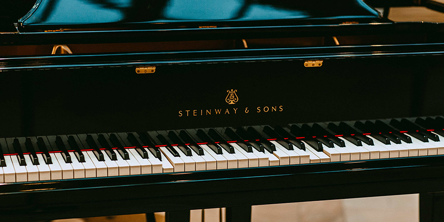 Steinway & Sons открыли бесплатный доступ к своей библиотеке ...